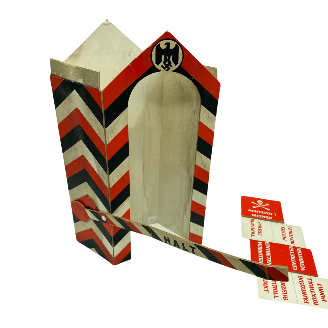 Action Man Escape From Colditz sentry box & signs VAM – Lexi's Toy Loft